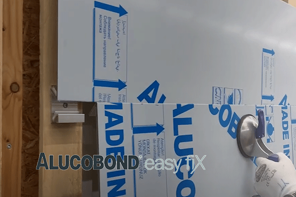 Guida all’installazione dei pannelli con ALUCOBOND® easy fiX